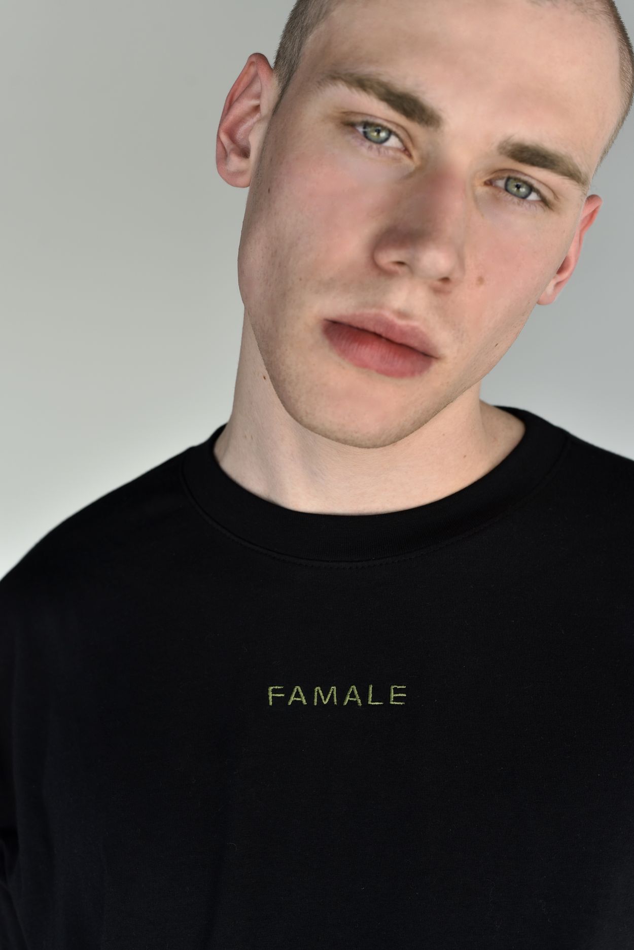 Slovenská návrhárka Petra Famlerová predstavila novú kolekciu Famale: Are you even real ...